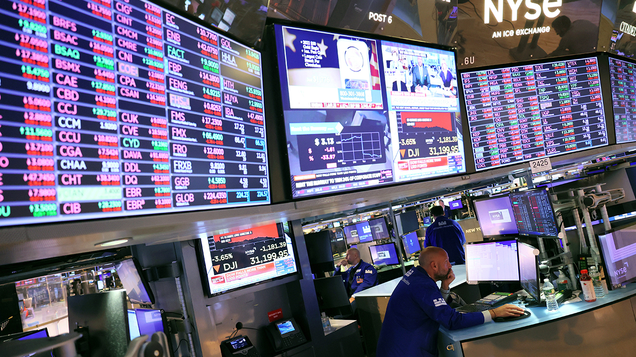 STOCK MARKET NEWS: Fed hikes interest rates, Walmart ramps up hiring ...