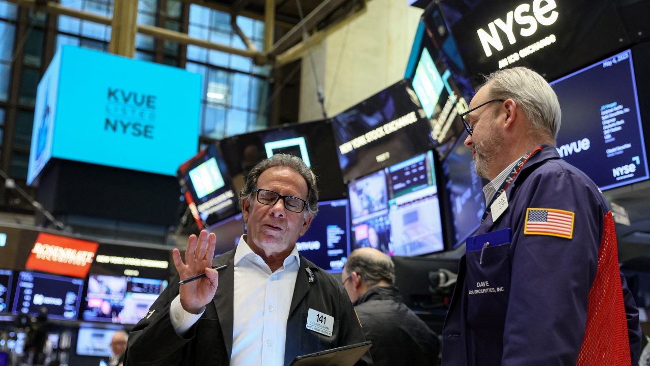 Latest Stock Market News today: Jobs report, regional bank stocks ...